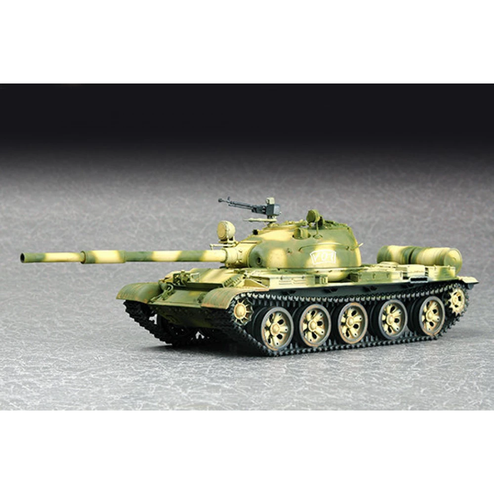 TRUMPETER 1/72 Orosz T-62 Main Battle Tank 1972 katonai jármű modell ...