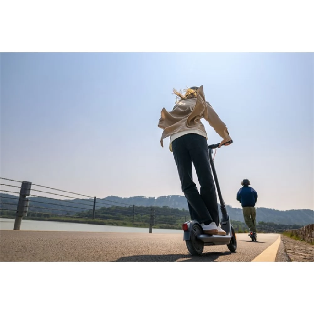 SEGWAY E2 E Pro KickScooter electric roller - iPoncomp.com